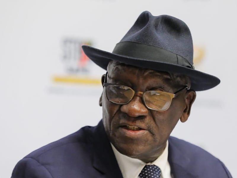 Owesilisa wase-EC umangalela umbuso | Scrolla Izindaba