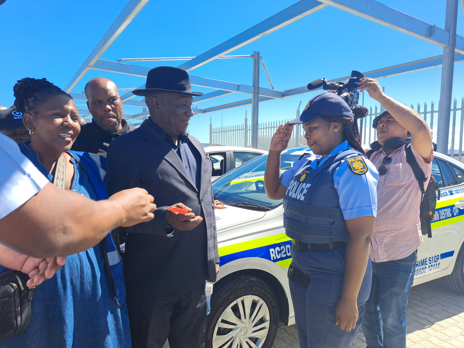 Injabulo inhlangano eqapha umphakathi inikwa izimoto | Scrolla Izindaba