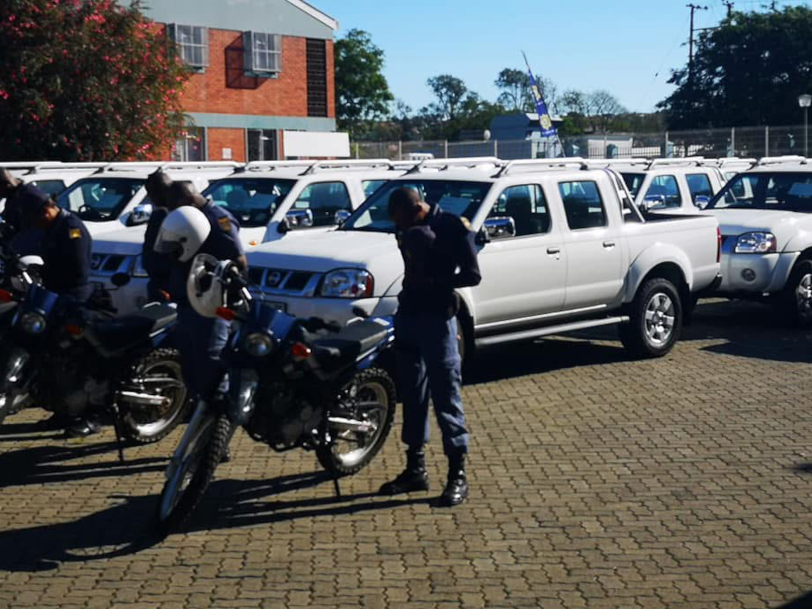 Uyanda umkhuba wokubanjwa kwezimoto zombuso e-Eastern Cape | Scrolla ...