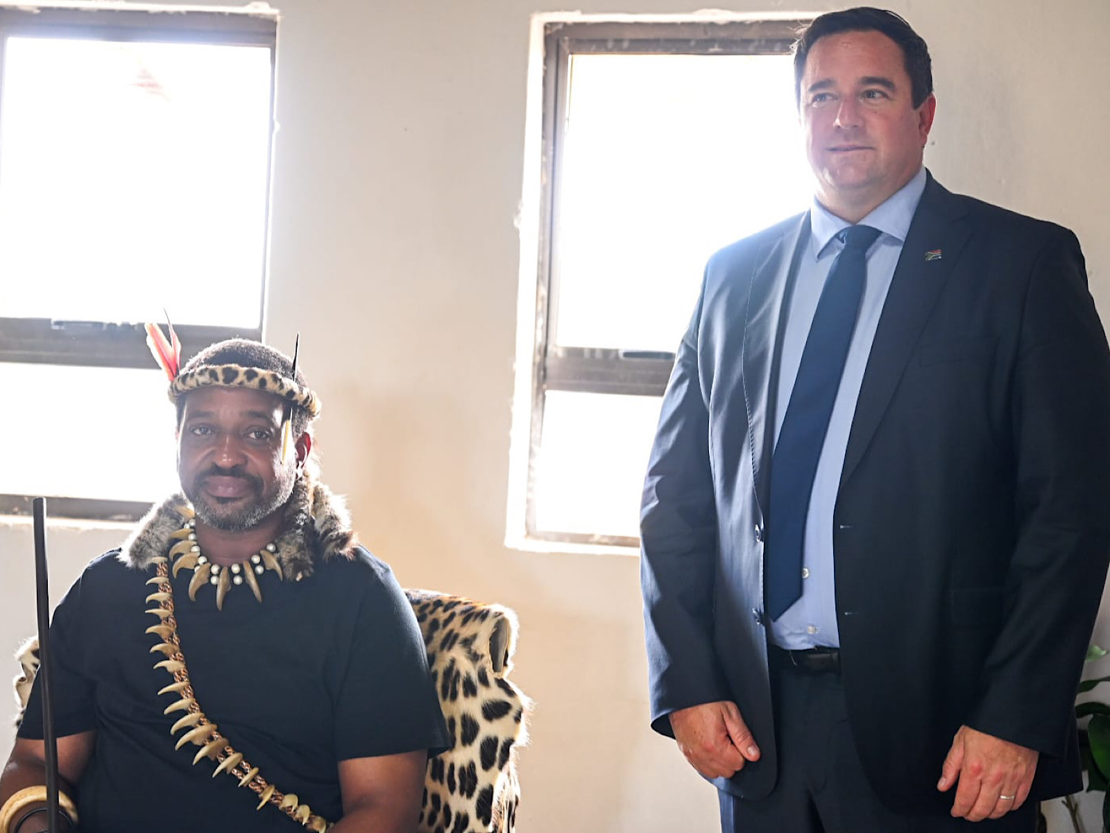 INkosi uMisuzulu kanye nomholi weDA babambisene ekulweni nesifo ...