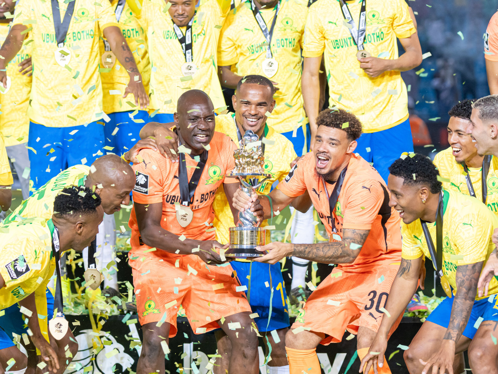 Abalandeli bahleke indebe ye-Betway Premiership entsha | Scrolla Izindaba